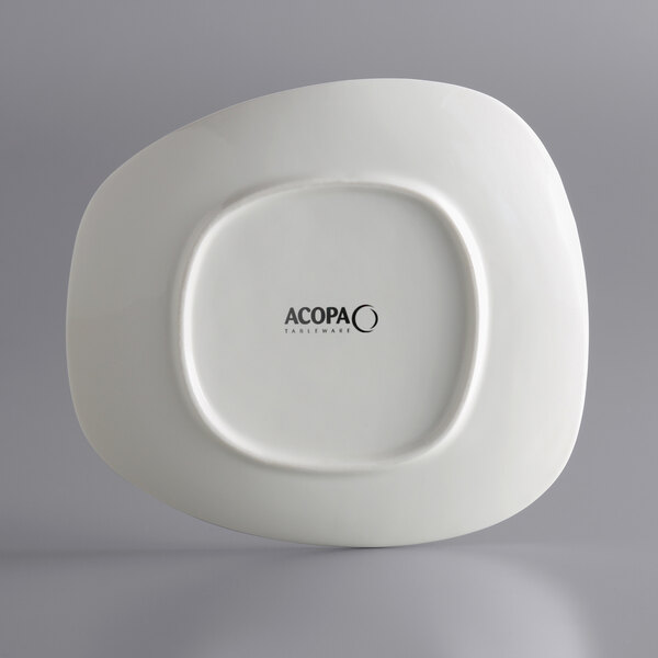 Acopa Nova 7 1/8" x 6 1/2" Cream White Asymmetric Stoneware Plate - 36/Case