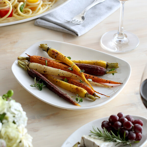 Acopa Nova 8 3/4" x 7 3/4" Cream White Asymmetric Plate - 6/Pack