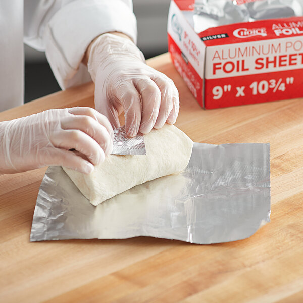 Choice 9" x 10 3/4" Food Service Interfolded Pop-Up Foil Sheets - 3000/Case