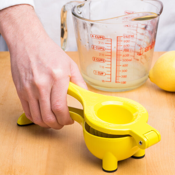 Tablecraft V119 Handheld 10 1/4" Zinc Alloy Lemon Juicer/Squeezer