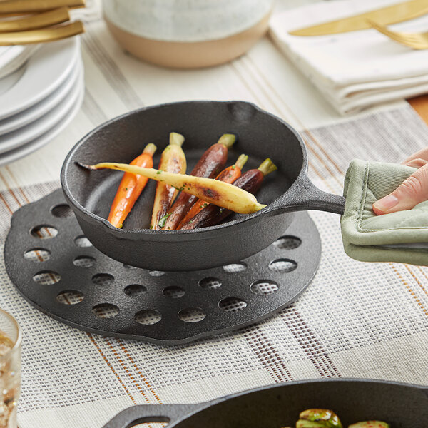 Valor 6" Pre-Seasoned Mini Cast Iron Skillet