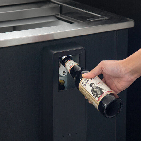 Avantco HBB-36-HC 36" Black Horizontal Bottle Cooler