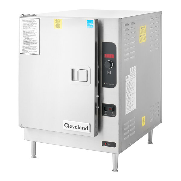 Cleveland 22CET6.1 SteamChef 6 Pan Electric Countertop Steamer - 440 ...