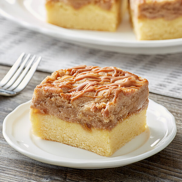 David's Cookies Pre-Cut Caramel Apple Crumb Cake 6 oz. 24-Count Tray ...