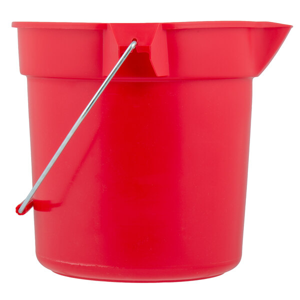 Rubbermaid FG296300RED BRUTE 10 Qt. Red Round Bucket