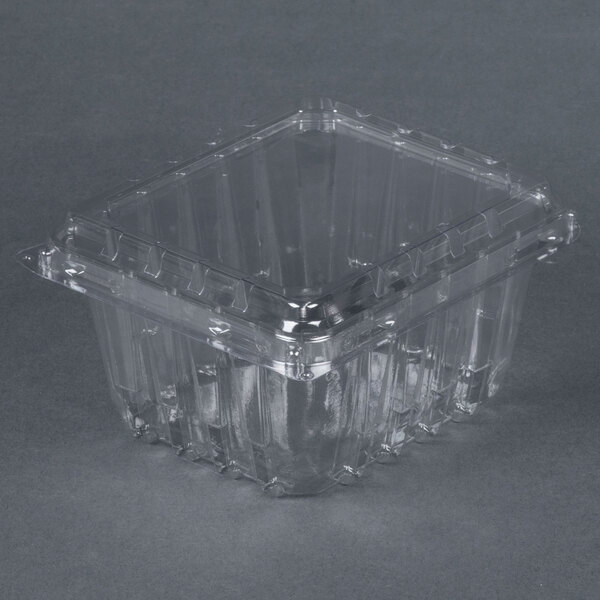 Pactiv 1 Pint Clear Vented Clamshell Produce / Berry Container - 516/Case