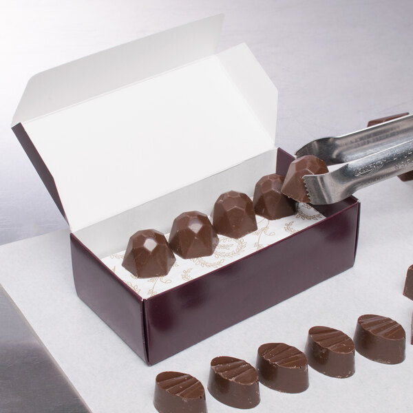 5 1/2" x 2 3/4" x 1 3/4" 1-Piece 1/2 lb. Maroon Candy Box - 250/Case