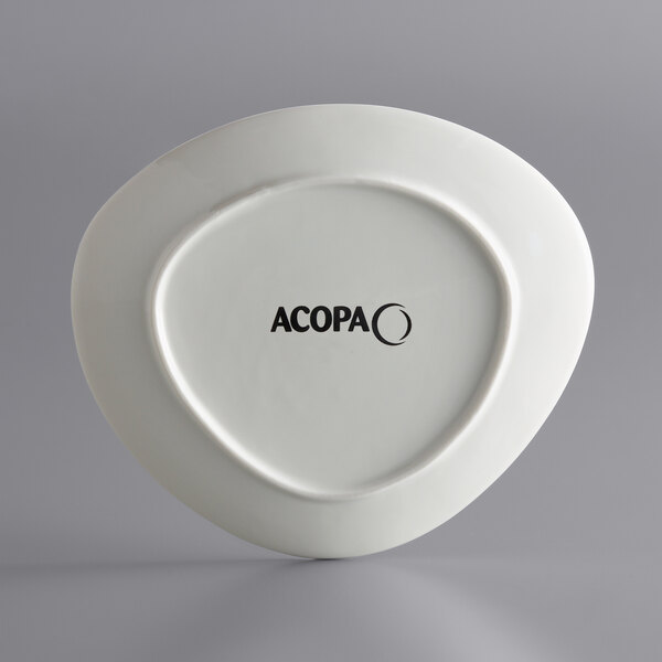 Acopa Nova 7 1/4" Cream White Organic Coupe Stoneware Plate - 36/Case