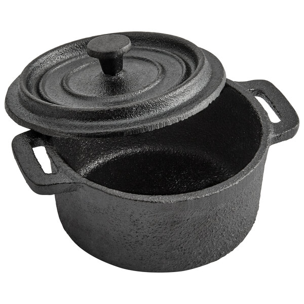 Vollrath 59740 8.9 oz. Pre-Seasoned Mini Cast Iron Pot with Cover