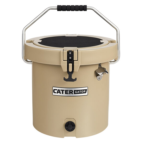 CaterGator CCG20B Beige 20 Qt. Round Rotomolded Extreme Outdoor Cooler ...