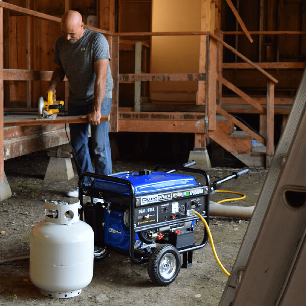 DuroMax XP5500EH Portable 225 CC Dual Fuel Powered Generator with ...