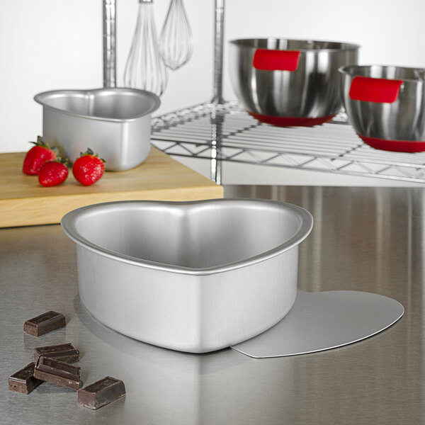 Fat Daddio's Heart Shaped Cheesecake Pan (8" x 3")