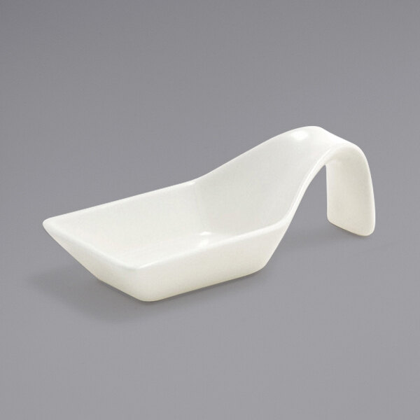 Front of the House Catalyst 4" European White Porcelain Taster Spoon ...