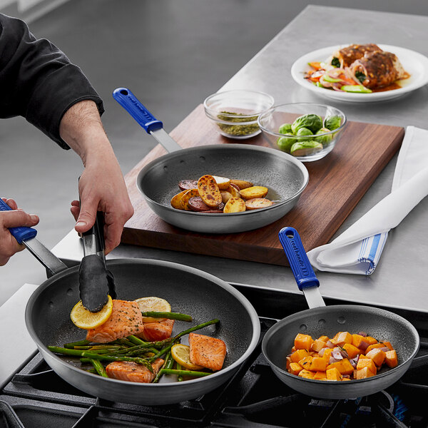 Vollrath Wear-Ever 3-Piece Aluminum Non-Stick Fry Pan Set with ...