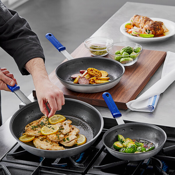 Vollrath Wear-Ever 3-Piece Aluminum Non-Stick Fry Pan Set with ...