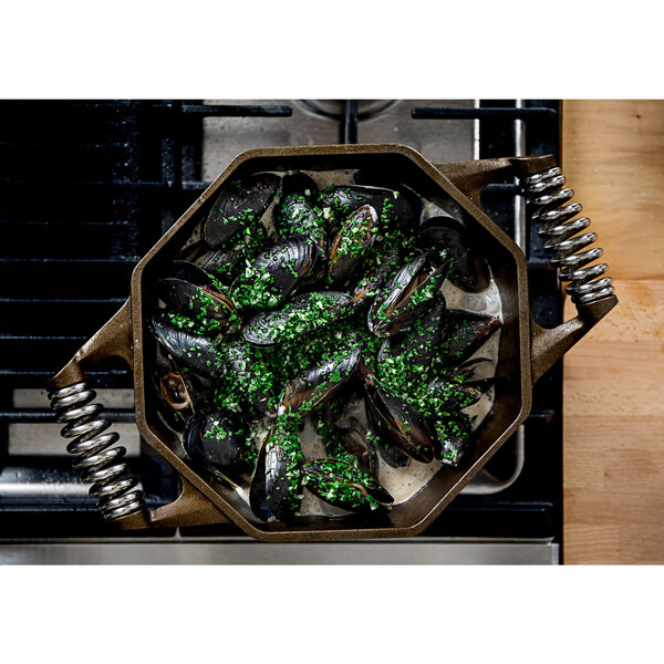 FINEX 5 Qt. Octagonal Cast Iron Dutch Oven - DL5-10001