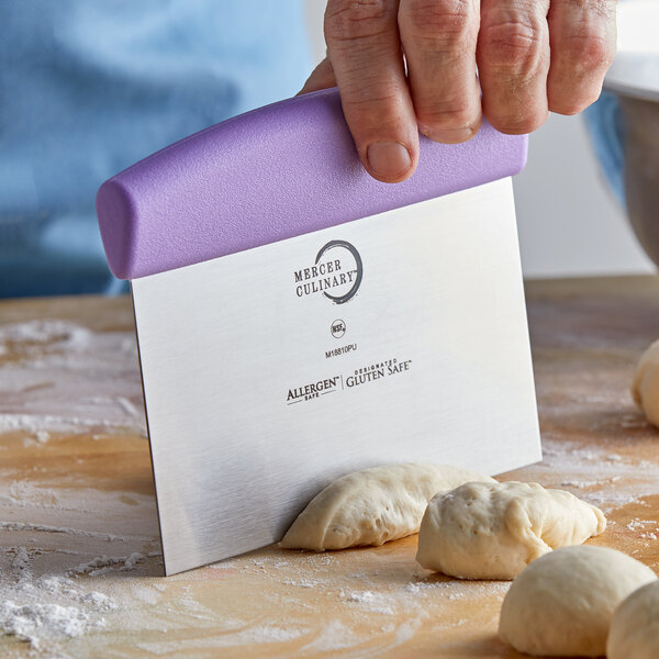 Mercer Culinary Allergen-Free Dough Cutter - 6" x 5"