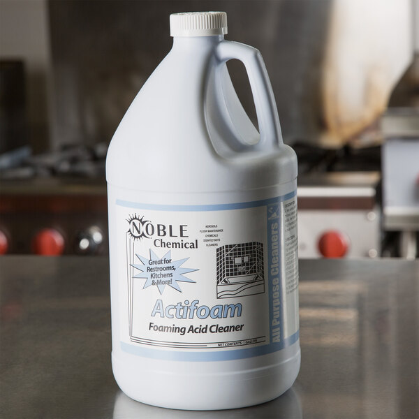 Noble Chemical Actifoam 1 Gallon / 128 oz. Concentrated Acidic Foam ...