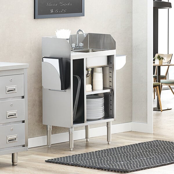 Regency 24" Stainless Steel Bussing / Waitress Station with Pan Holder ...