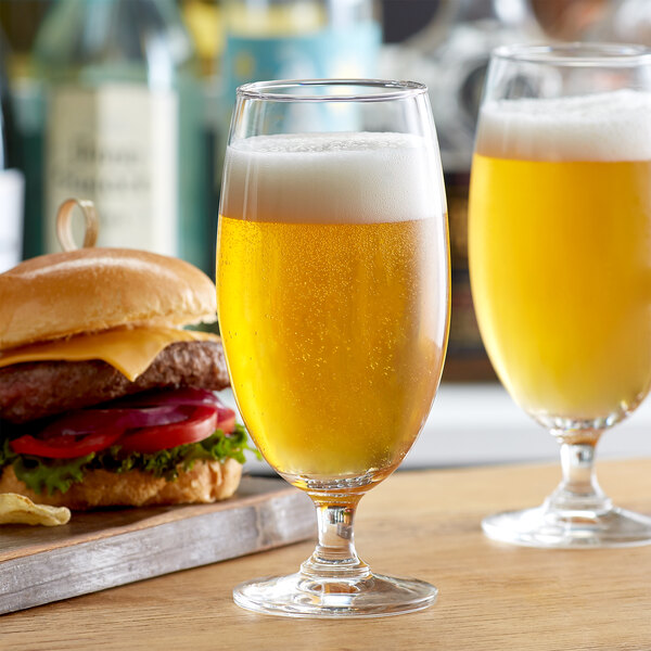 Sample - Acopa 15 oz. Stemmed Pilsner Glass