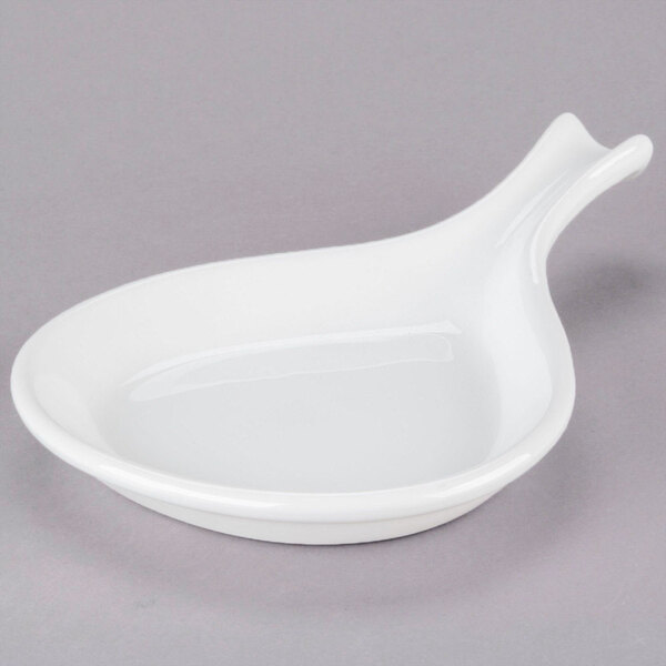 Tuxton BWP-100 12 oz. White China Fry Pan Server - 12/Case