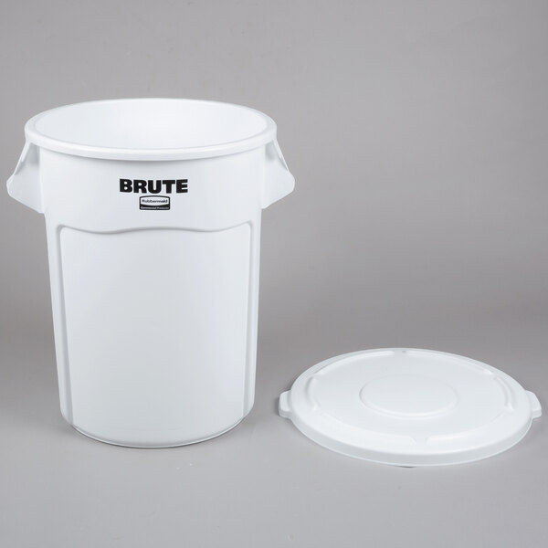 Rubbermaid BRUTE 55 Gallon / 880 Cup White Round Ingredient Storage Bin ...
