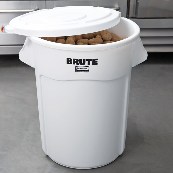 Rubbermaid BRUTE 55 Gallon / 880 Cup White Round Ingredient Storage Bin ...