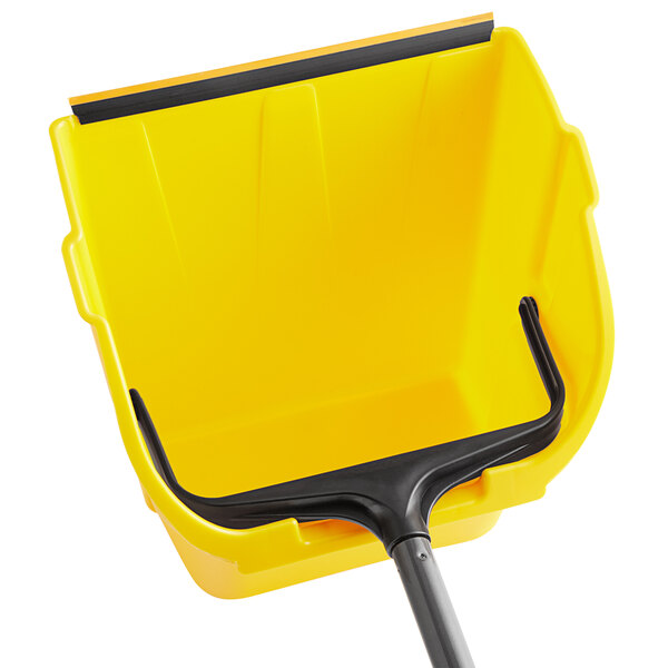 Quickie Bulldozer 495 12" Dustpan with Handle