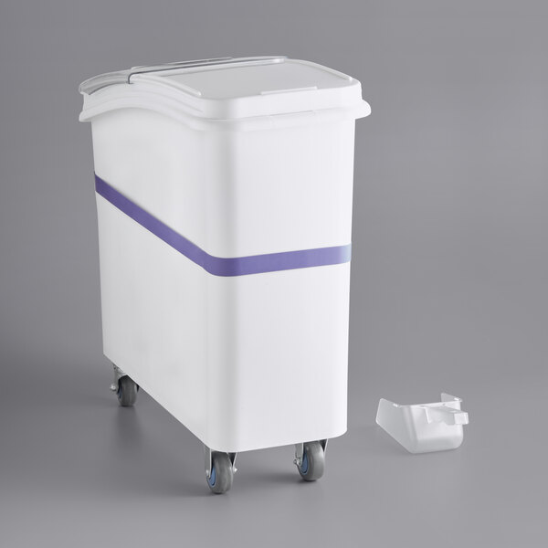 Baker's Mark Mobile Ingredient Bin w/ Sliding Lid (21 Gal.)
