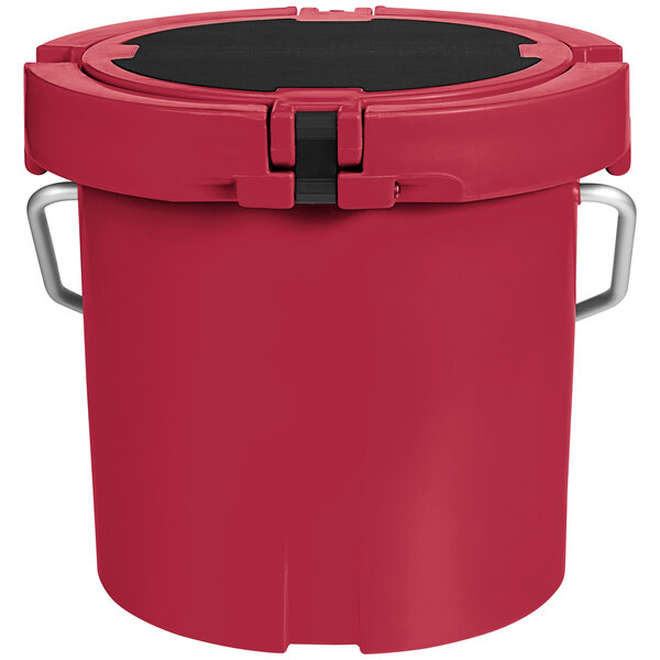 CaterGator CCG20RED Red 20 Qt. Round Rotomolded Extreme Outdoor Cooler ...