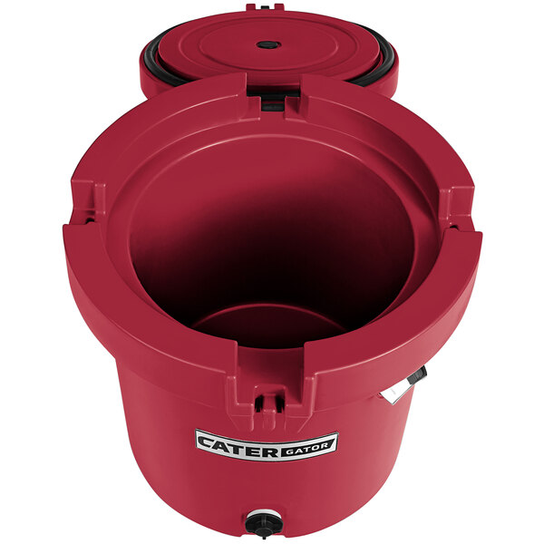 CaterGator CCG20RED Red 20 Qt. Round Rotomolded Extreme Outdoor Cooler ...