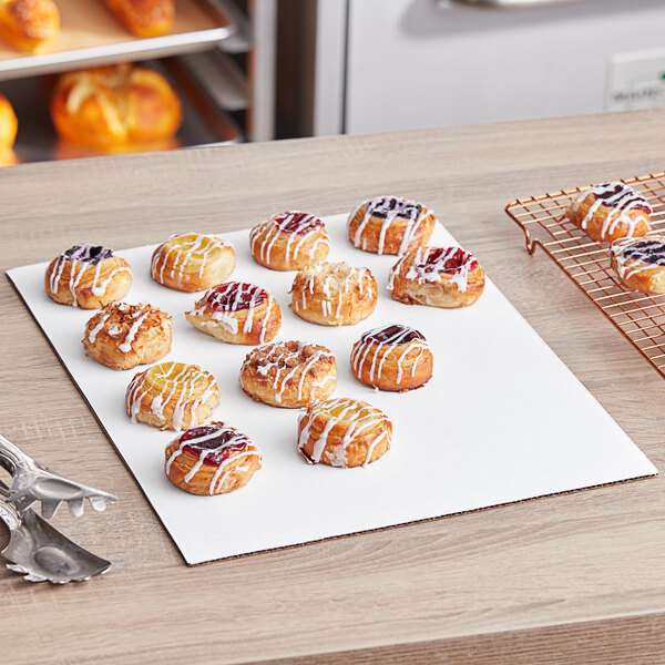 18" x 14" White Corrugated Half Sheet Cake Board - 50/Case