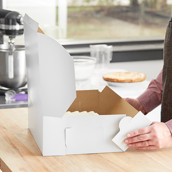 14" x 10" x 5" White Cake / Bakery Box - 100/Bundle