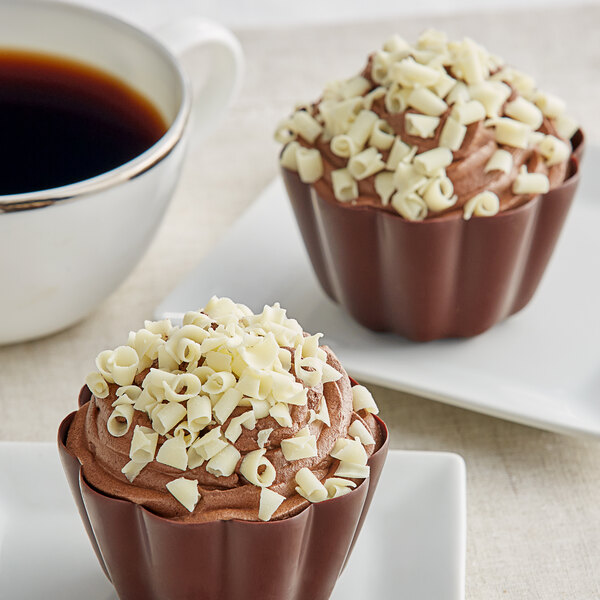 Mona Lisa Ivory Chocolate Blossom Curls 10 lb.