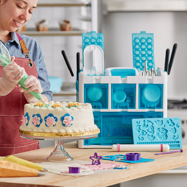 Cake Decorating Kit