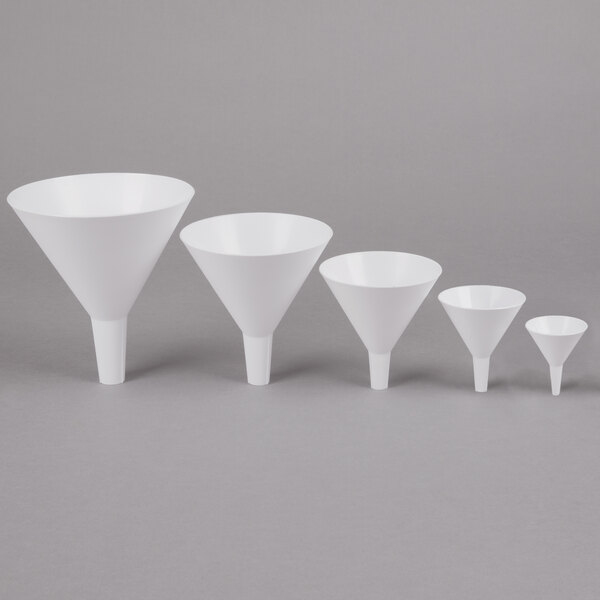 Plastic Funnels: Tablecraft 5-Piece Plastic Funnel Set (White)
