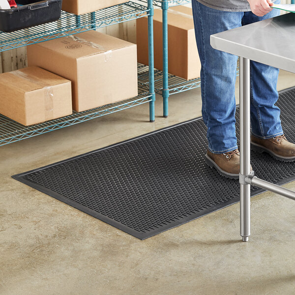 Choice 3' x 10' Black Rubber Ridge-Scraper Top Anti-Slip Safety Mat - 1 ...