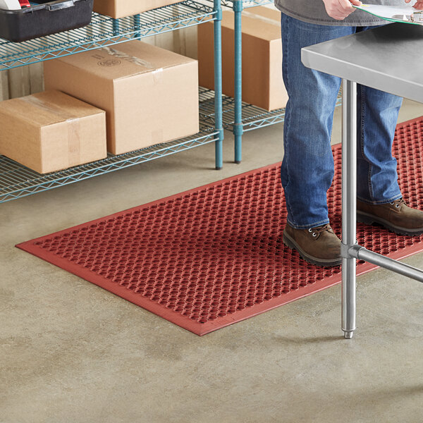 Lavex 3' x 10' Heavy-Duty Red Rubber Grease-Resistant Anti-Fatigue ...