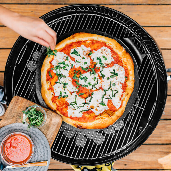 Lodge BW15PP 15" Pre-Seasoned Cast Iron Pizza Pan / Stone with Dual Handles