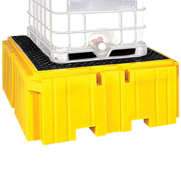 Vestil 360 Gallon Yellow Polyethylene Intermediate Bulk Crate Spill ...