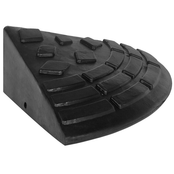 Vestil 9 11/16" x 9 11/16" x 3 5/8" Heavy-Duty Round Rubber Corner Ramp ...