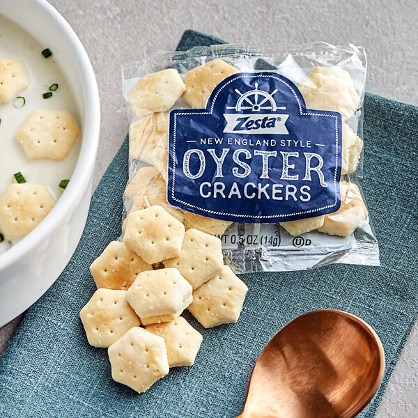 Zesta New England Style Oyster Crackers 0.5 oz. - 150/Case
