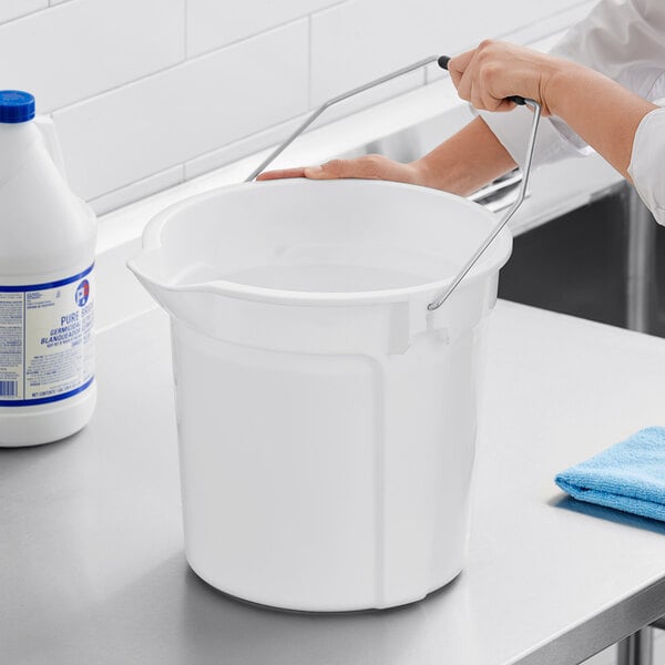 Lavex 14 Qt. White Round Bucket