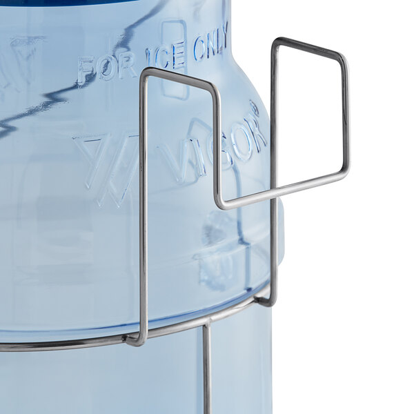 Vigor 6 Gallon Blue Polycarbonate Ice Tote with Lid and Hanger