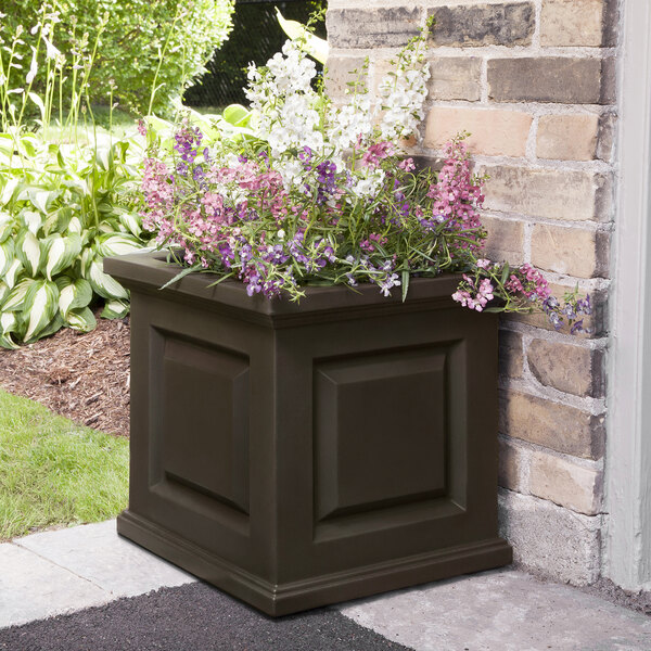 Mayne Nantucket 16" x 16" x 16" Espresso Planter