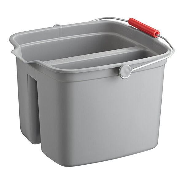 Rubbermaid FG261700GRAY 17 Qt. Divided Gray Bucket