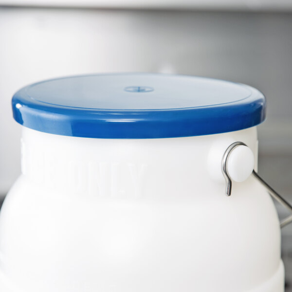 Vigor 6 Gallon Blue Ice Tote Lid