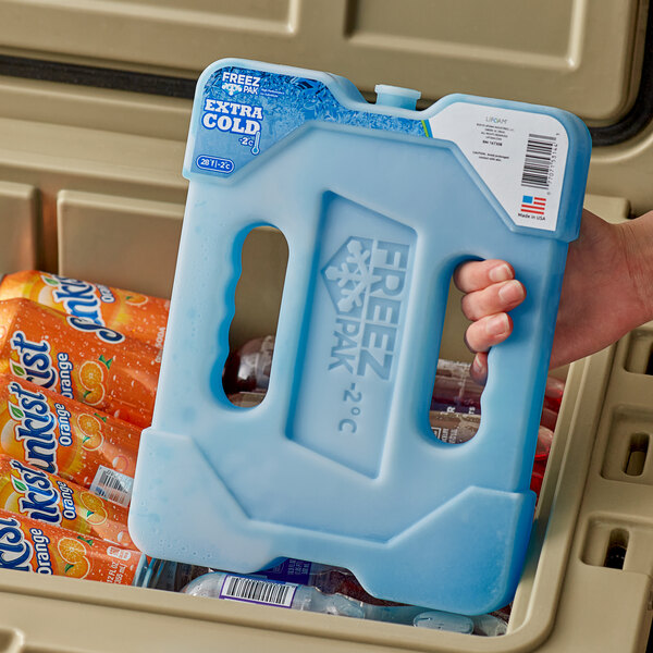 Lifoam Freez Pak XL Extra Cold Reusable Ice Pack with Hard Shell 1034333