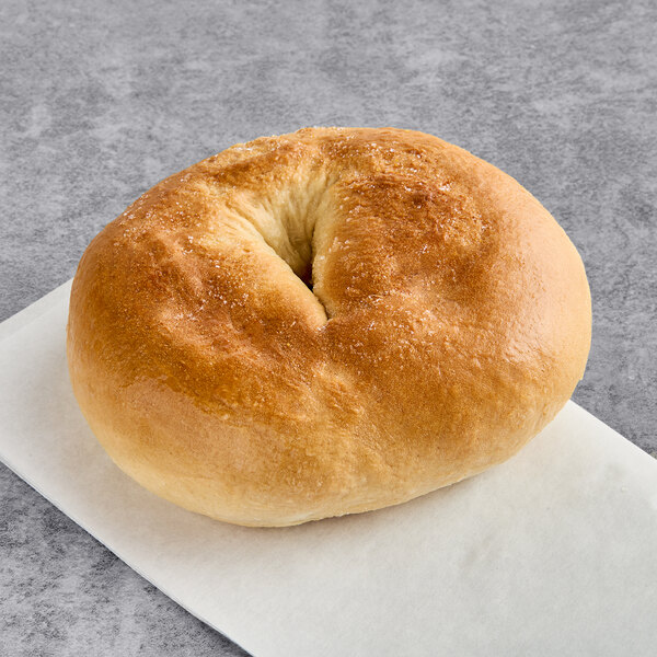 Just Bagels Authentic New York Pre-Sliced Plain Bagel 4 oz. - 48/Case