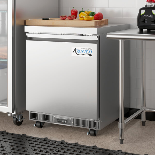Z SERIES 27"UNDERCOUNTER FREEZER